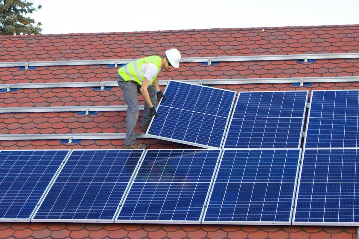 Solar Panels Not Working? Find Out Why & How to Fix Them
